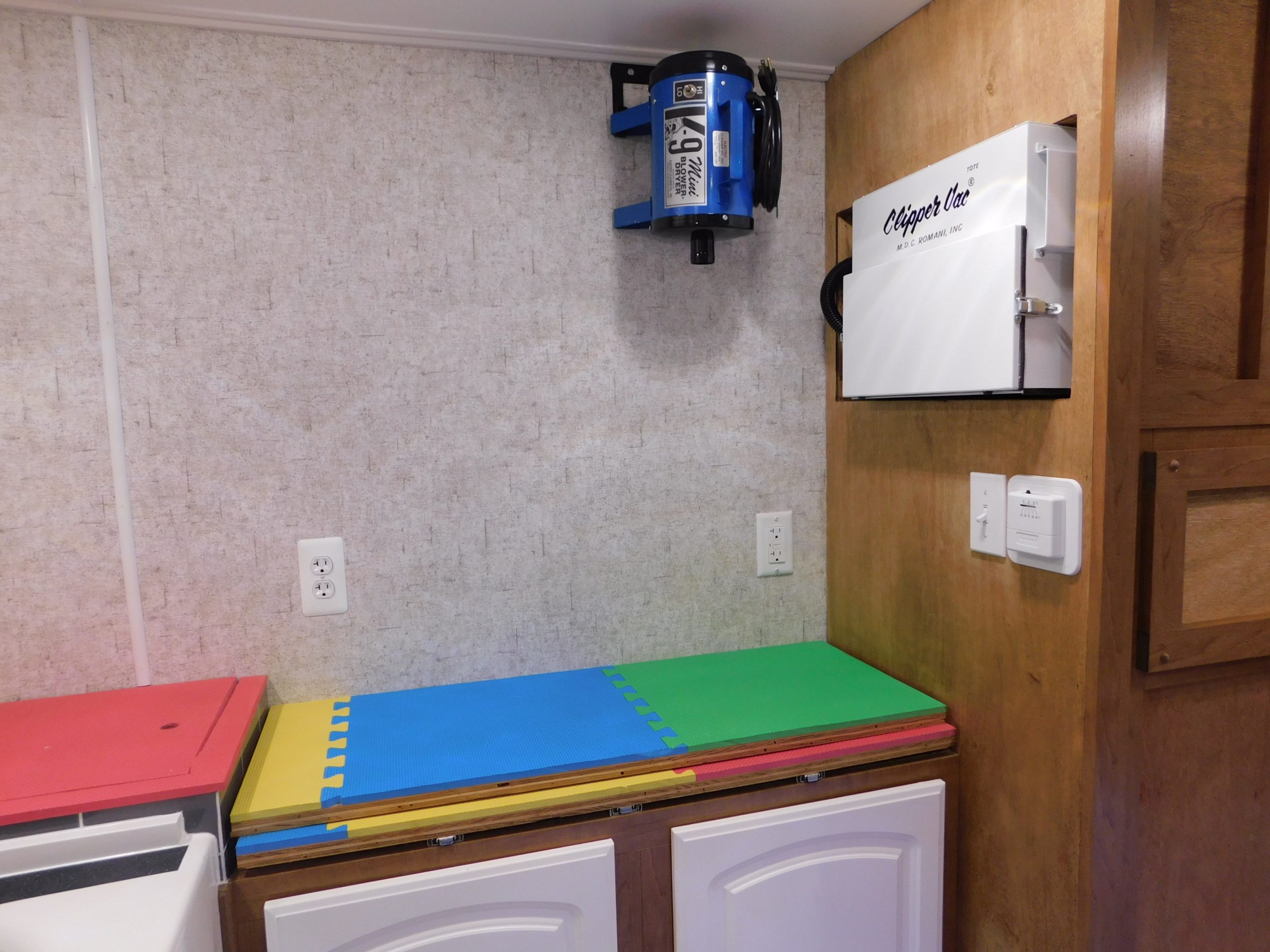 Custom Pet Grooming Trailers – Your Vision Is Our Mission
