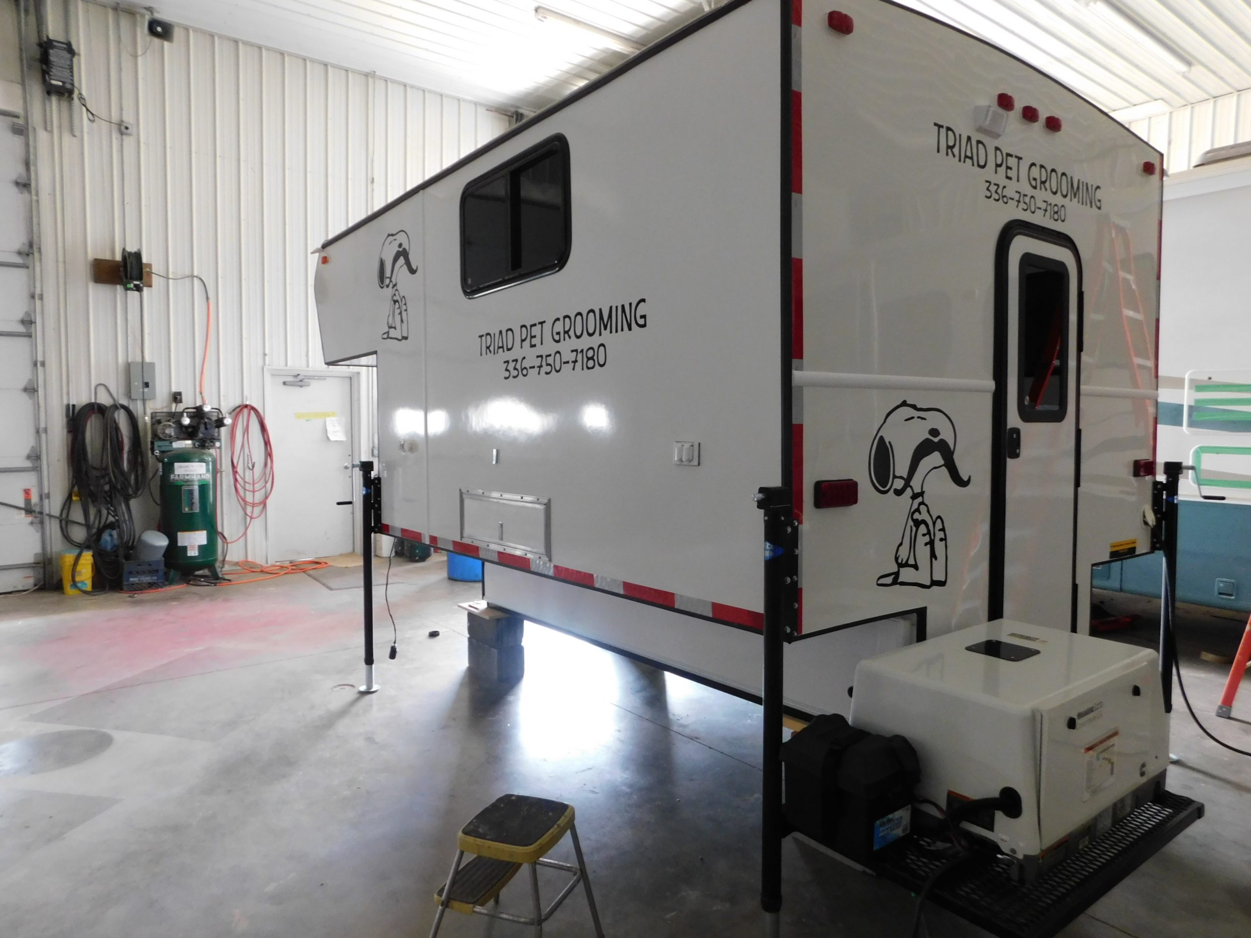 Custom Pet Grooming Trailers – Your Vision Is Our Mission
