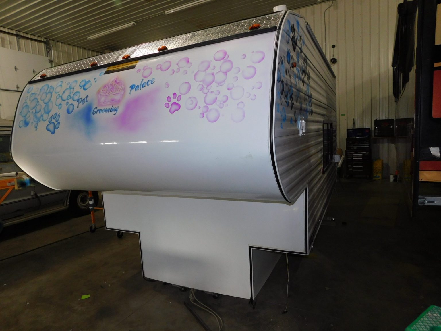 Custom Pet Grooming Trailers – Your Vision Is Our Mission